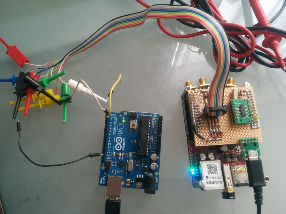 Logic Analyzer Shield for a Red Pitaya Board